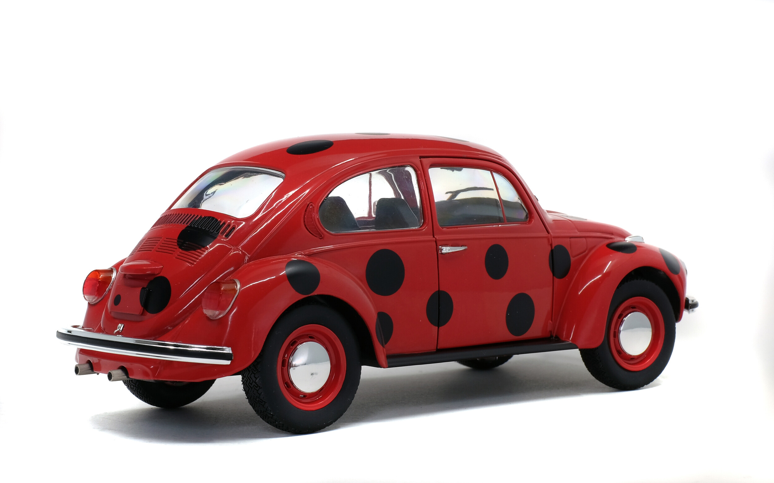 VOLKSWAGEN BEETLE 1303 - LADY BUG - 1972 - Solido