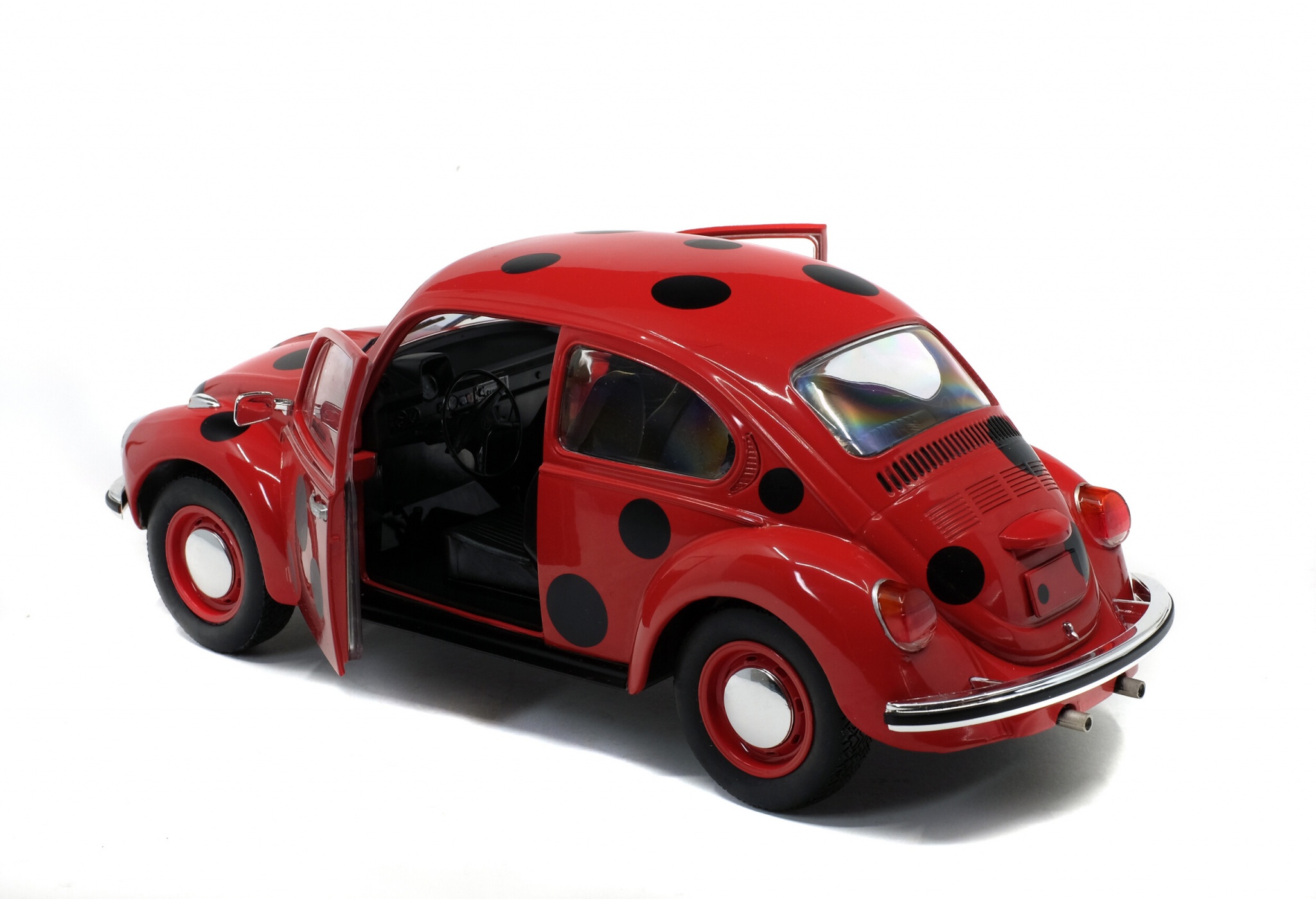 VOLKSWAGEN BEETLE 1303 - LADY BUG - 1972 - Solido