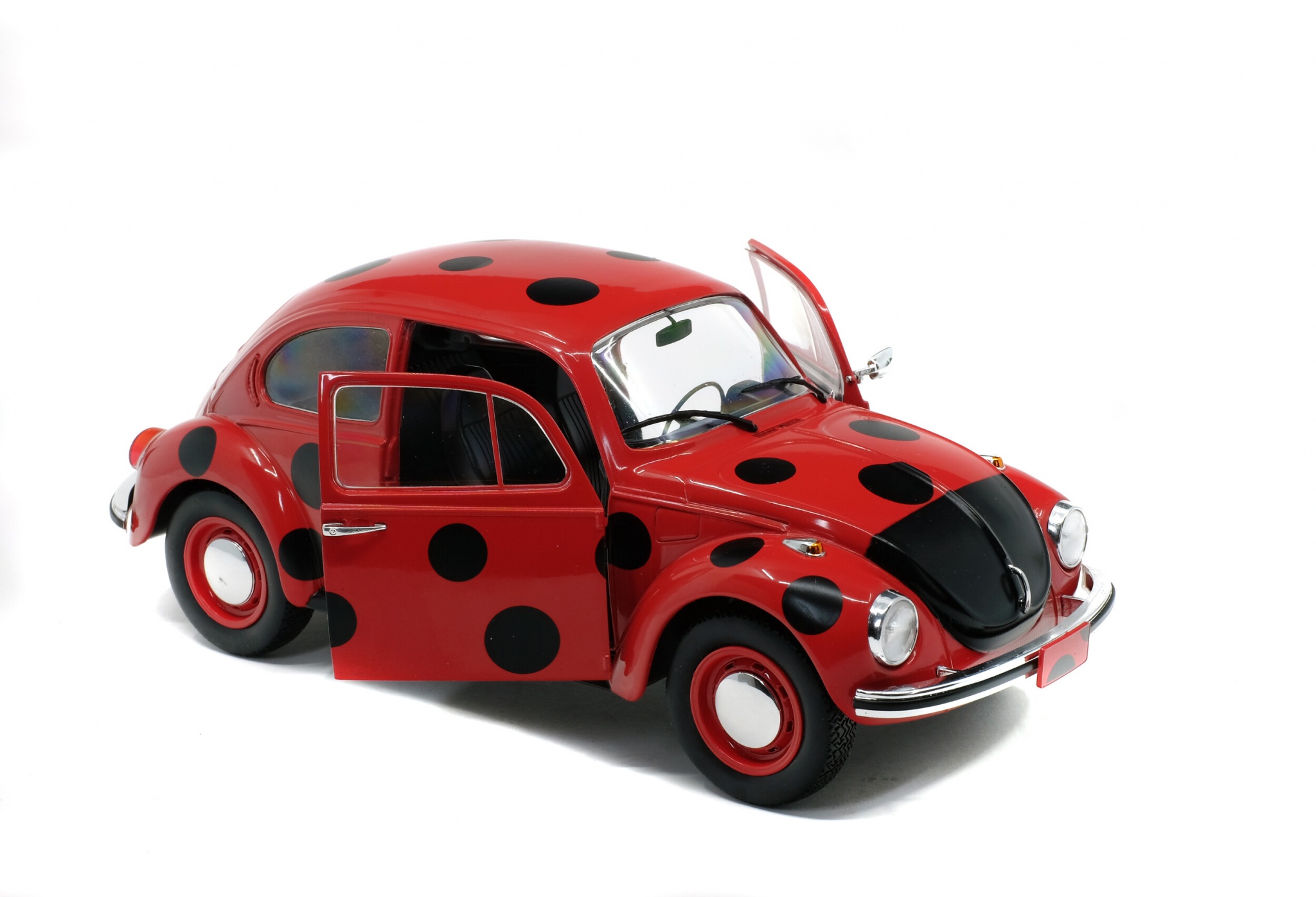 VOLKSWAGEN BEETLE 1303 - LADY BUG - 1972 - Solido