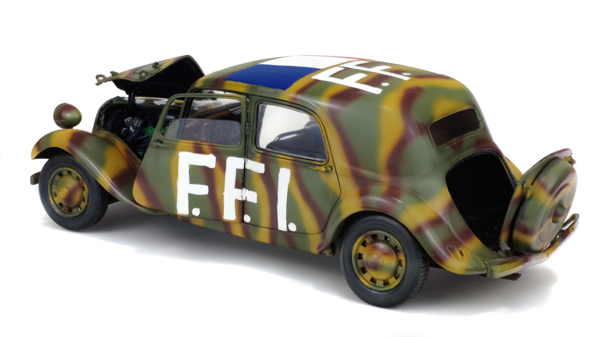 CITROËN TRACTION 11B - FFI - 1944 - Solido