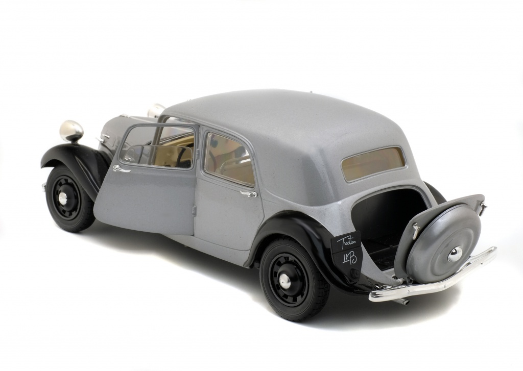 CITROËN TRACTION 11B - BI-TON ARGENT - 1937 - Solido