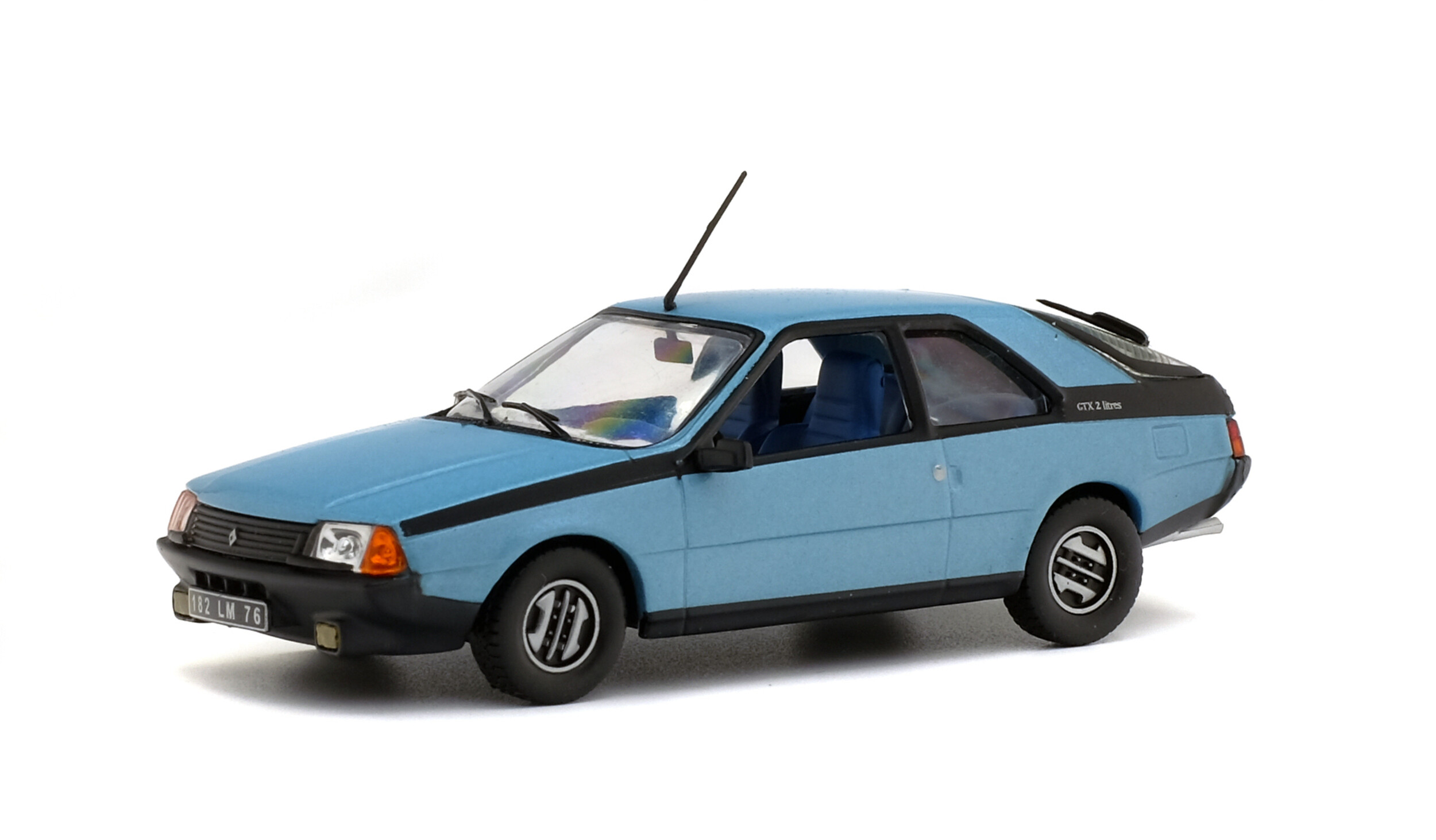 RENAULT - FUEGO GTX - 1982 - Solido