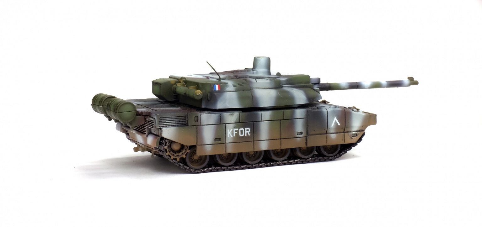 GIAT INDUSTRIES - LECLERC T5 - LE GLORIEUX , OPERATION TRIDENT - KOSOVO ...