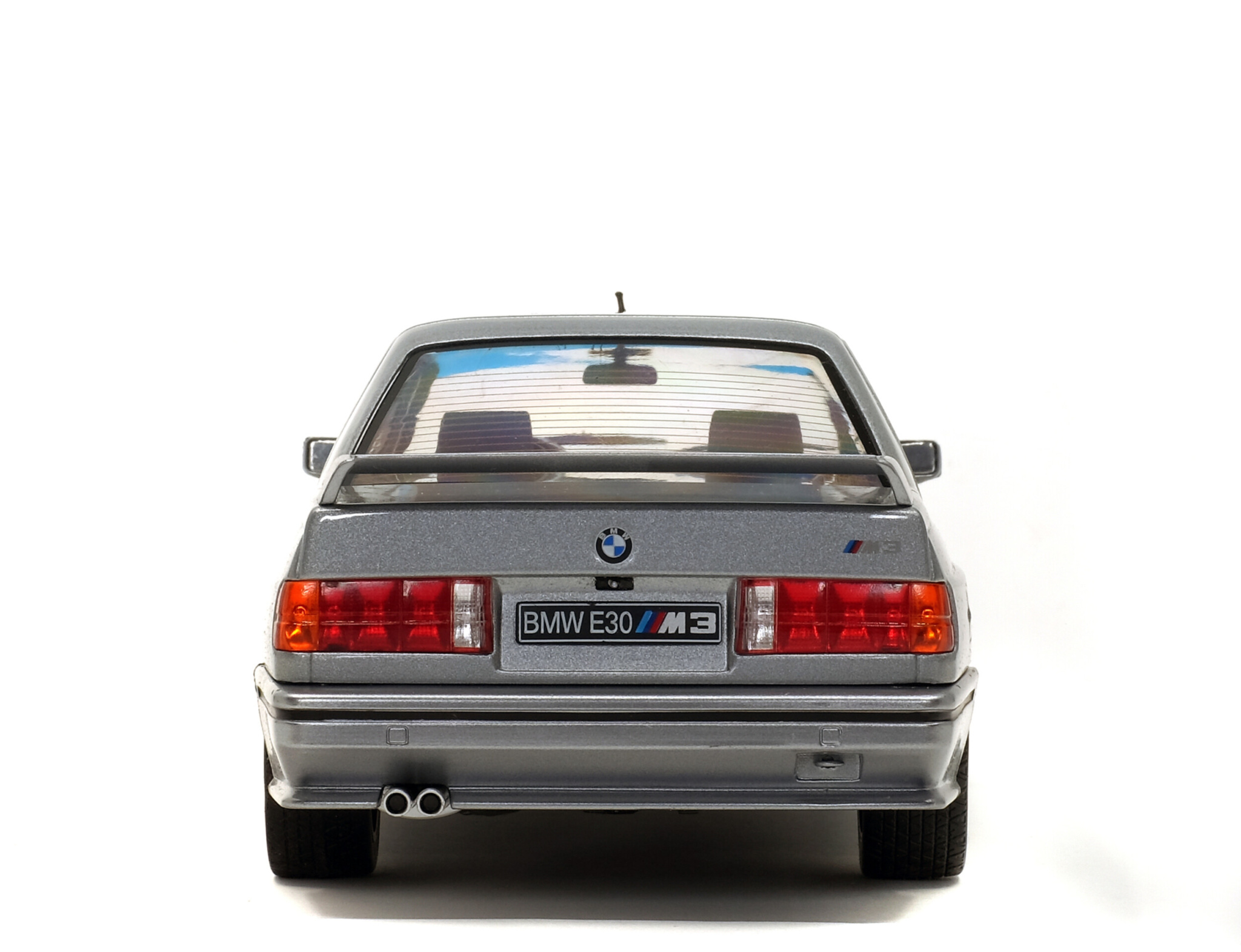 BMW E30 M3 - Sterling Silver Metallic - 1990 - Solido
