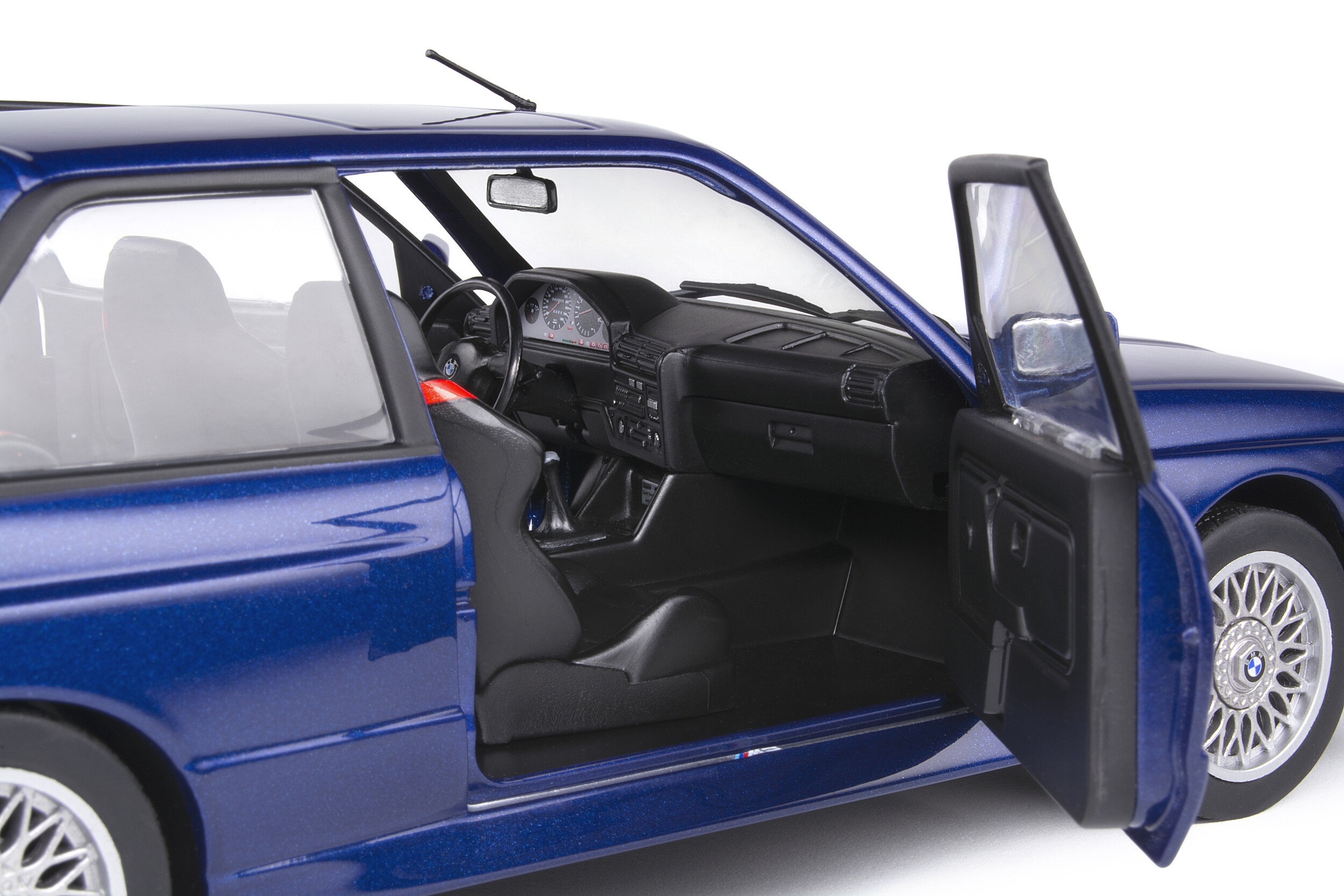 BMW E30 M3 - Mauritius Blue - 1990 - Solido