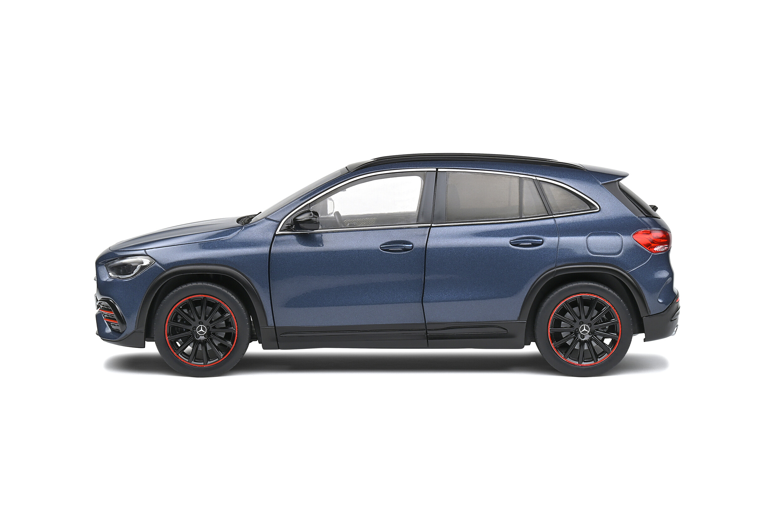 Mercedes-Benz GLA (H247) AMG Line - Denim Blue Metallic - 2019 - Solido