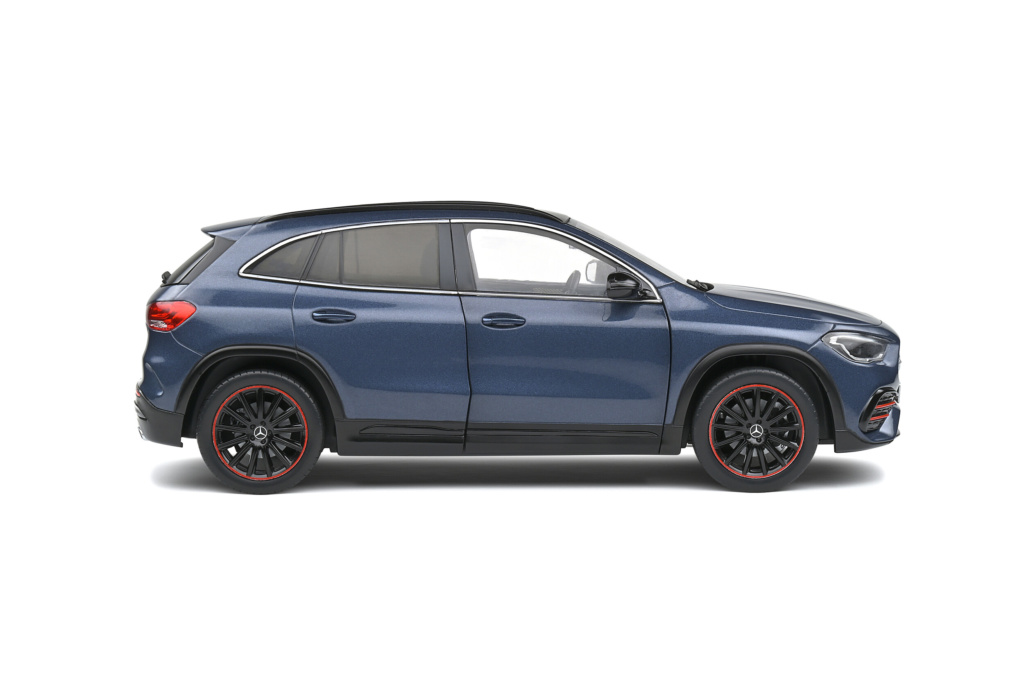 Mercedes-Benz GLA (H247) AMG Line - Denim Blue Metallic - 2019 - Solido