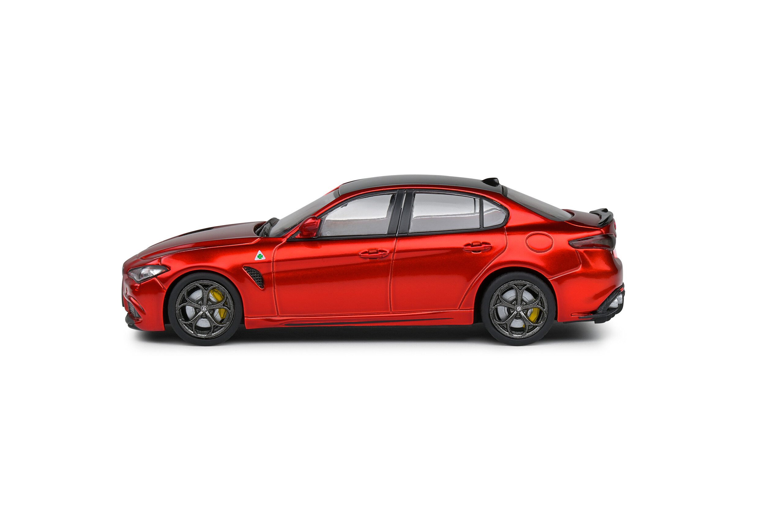 Alfa Romeo Giulia Quadrifoglio - Rosso Competizione - 2016 - Solido