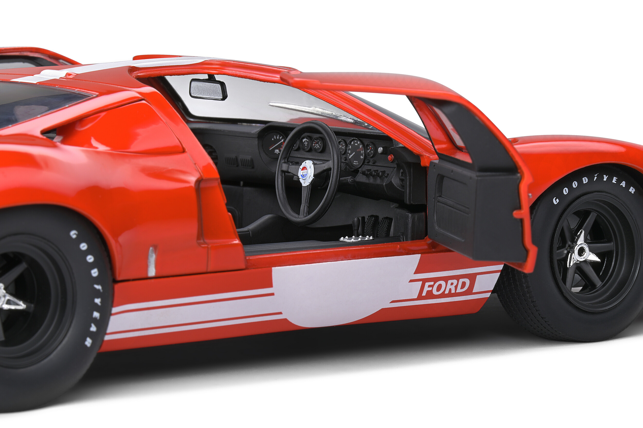 Ford GT40 Mk.1 - Red Racing - 1968 - Solido