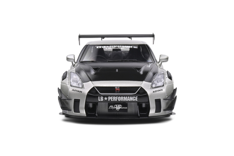NIssan GT-R (R35) W/ Liberty Walk Body Kit 2.0 - Pearl Grey - 2020 - Solido