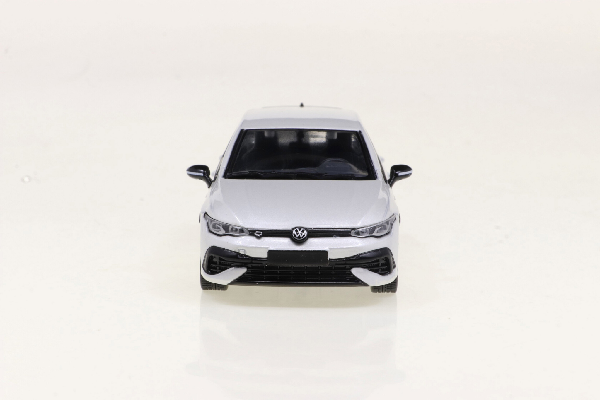 Volkswagen Golf 8 R - Oryx White - 2021 - Solido