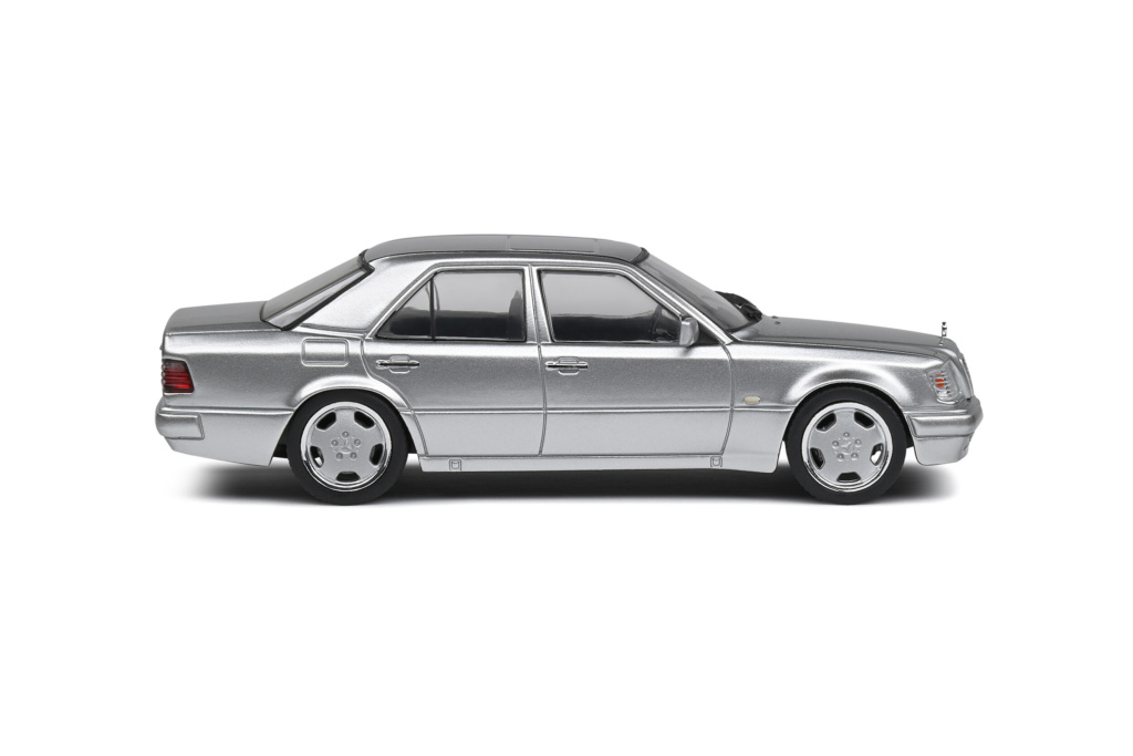 Mercedes-Benz (W124) E60 AMG - Brillant Silver Metal - 1994 - Solido