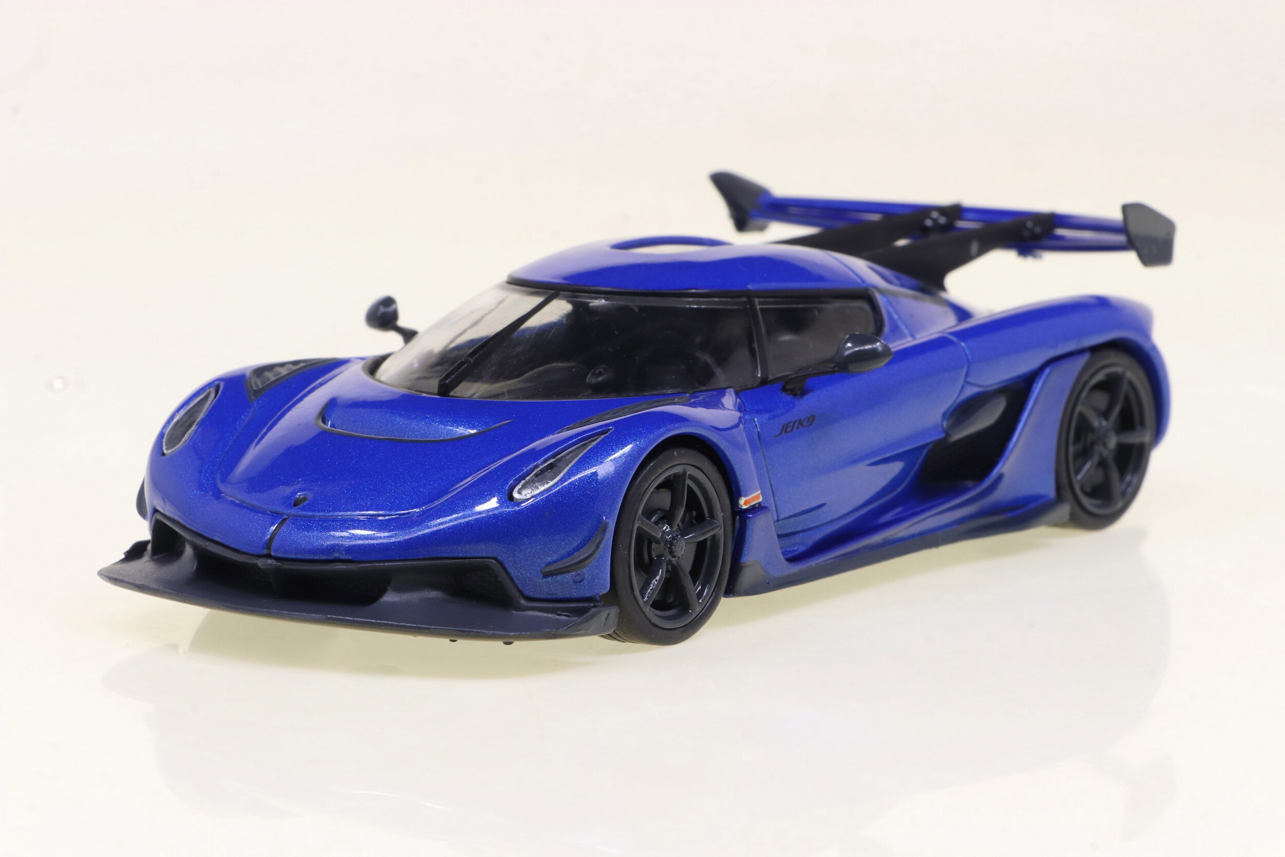 Koenigsegg Jesko - Imperial Blue - 2021 - Solido