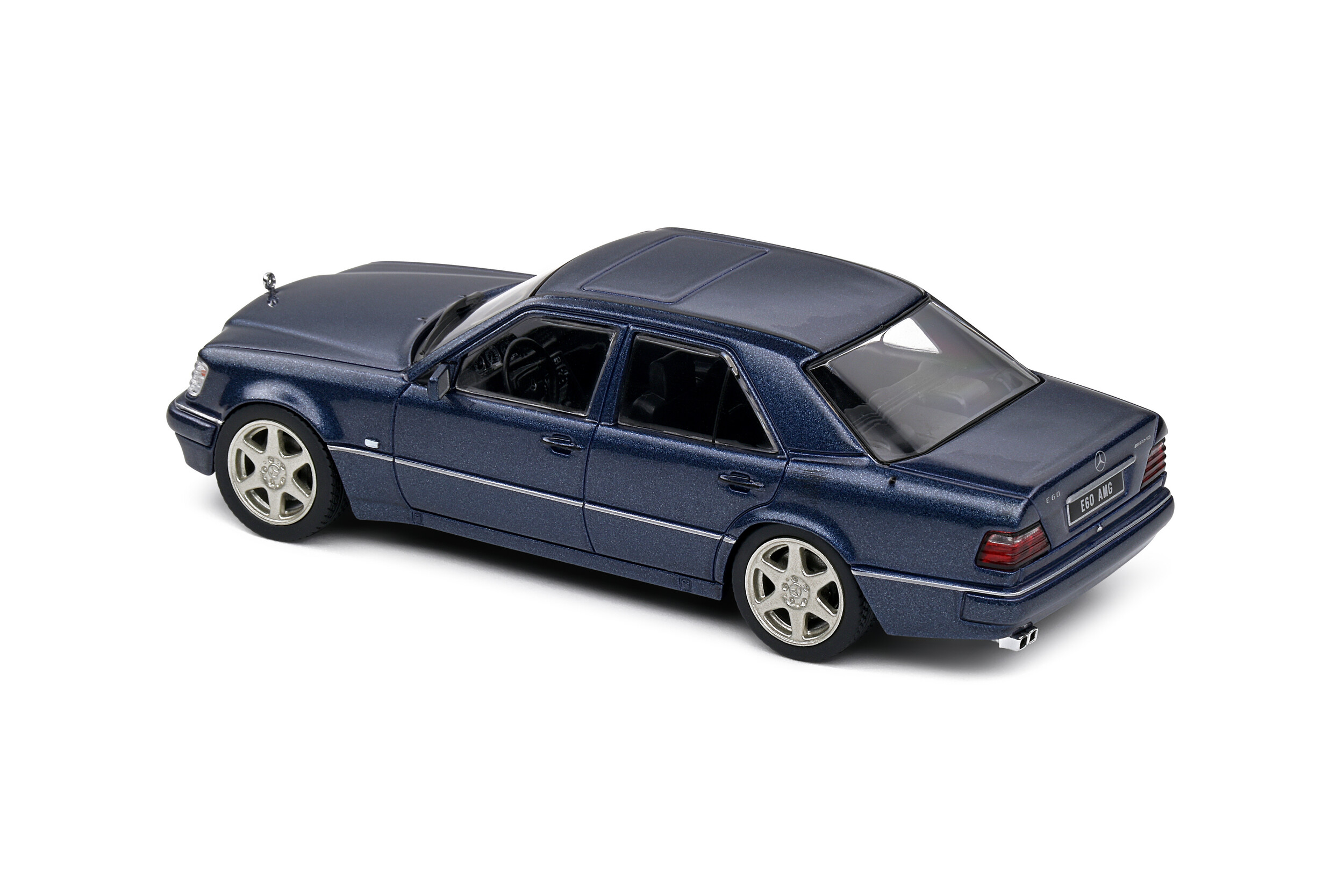 Mercedes-Benz W124 E60 AMG - Nautical Blue - 1994 - Solido
