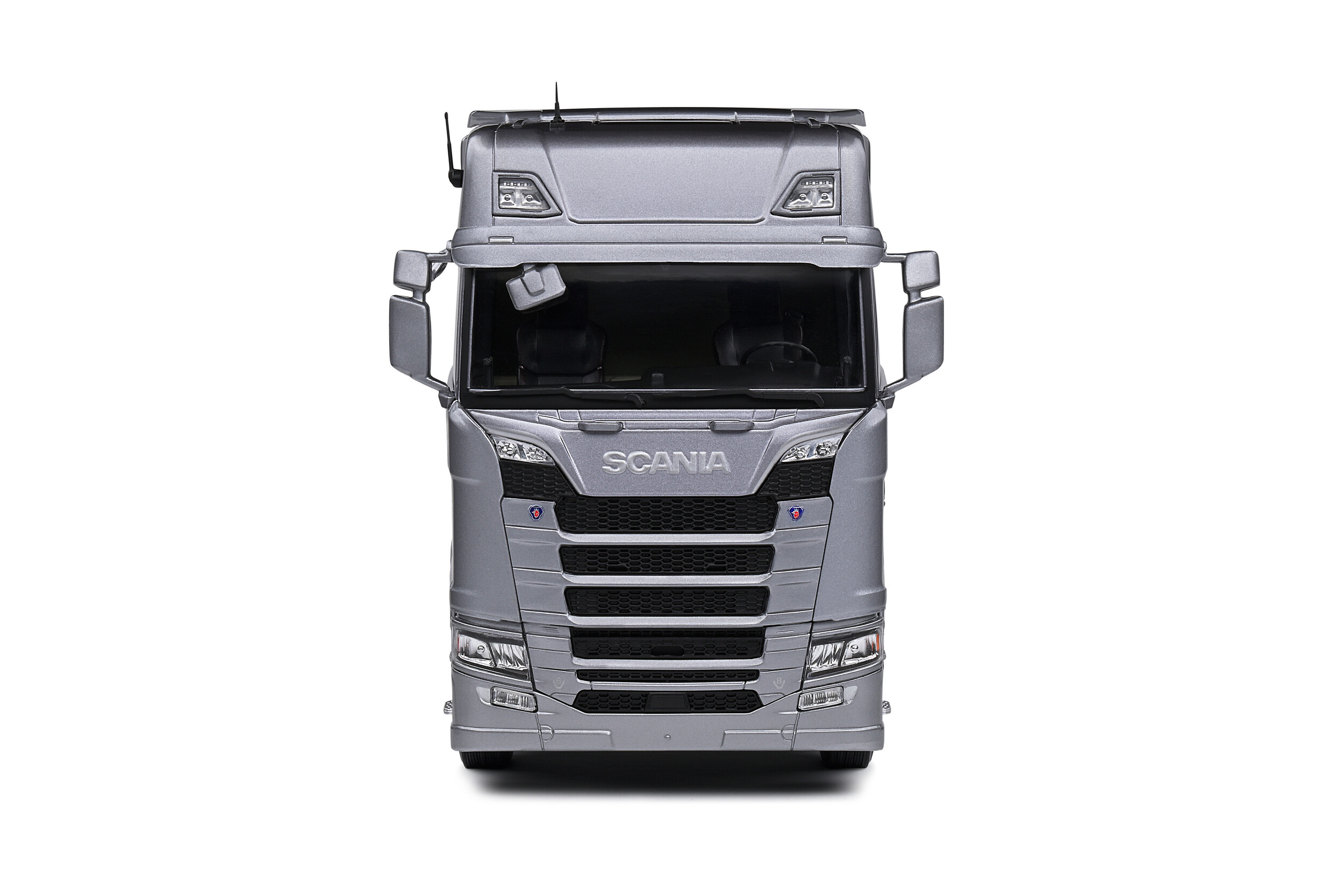 SCANIA 580S HighLine - Custom silver - 2023 - Solido