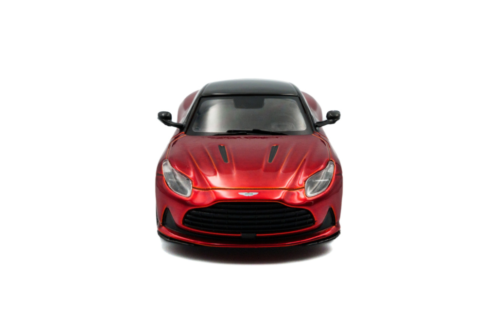Aston Martin DB12 - Hyper Red - 2023 - Solido