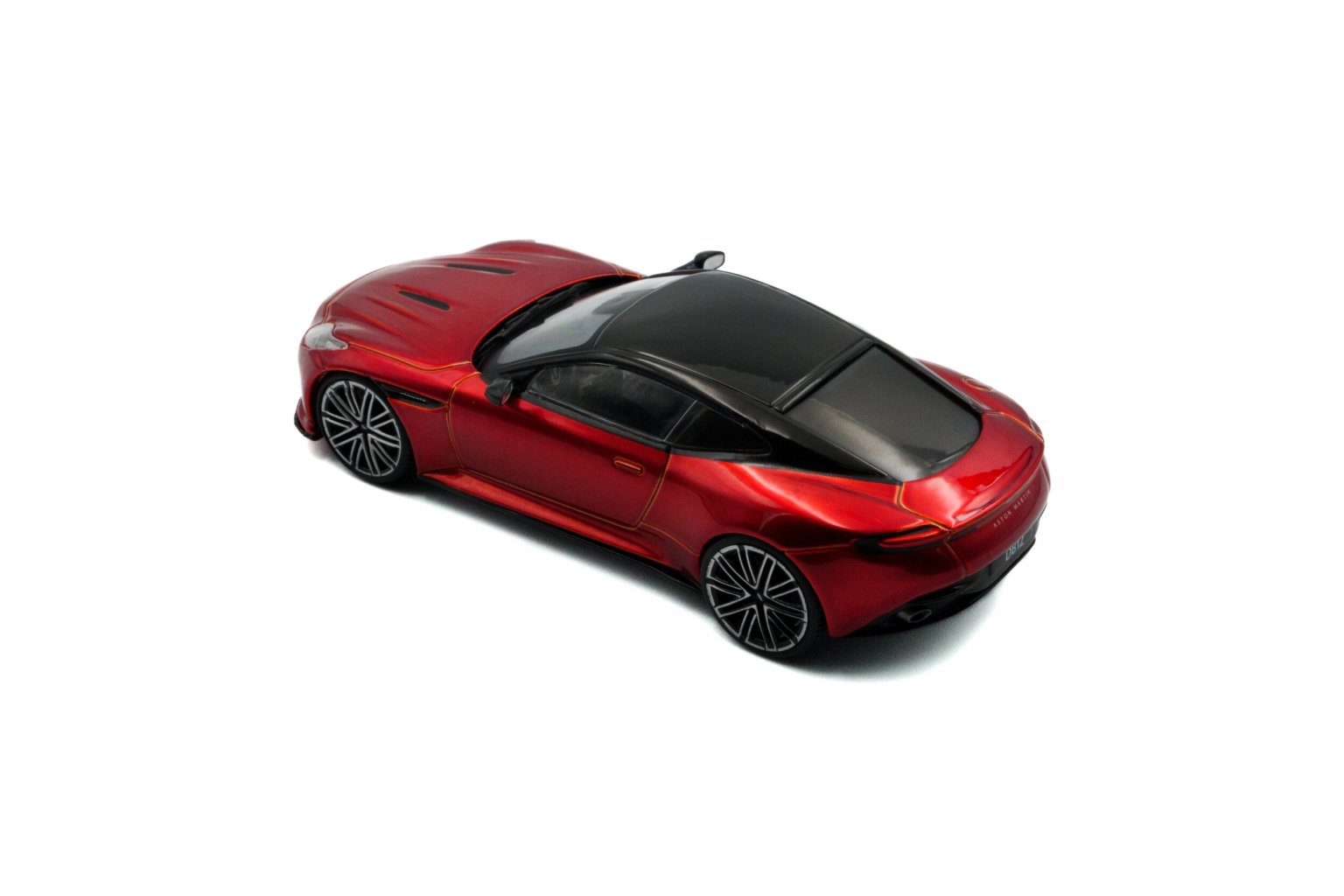 Aston Martin DB12 - Hyper Red - 2023 - Solido