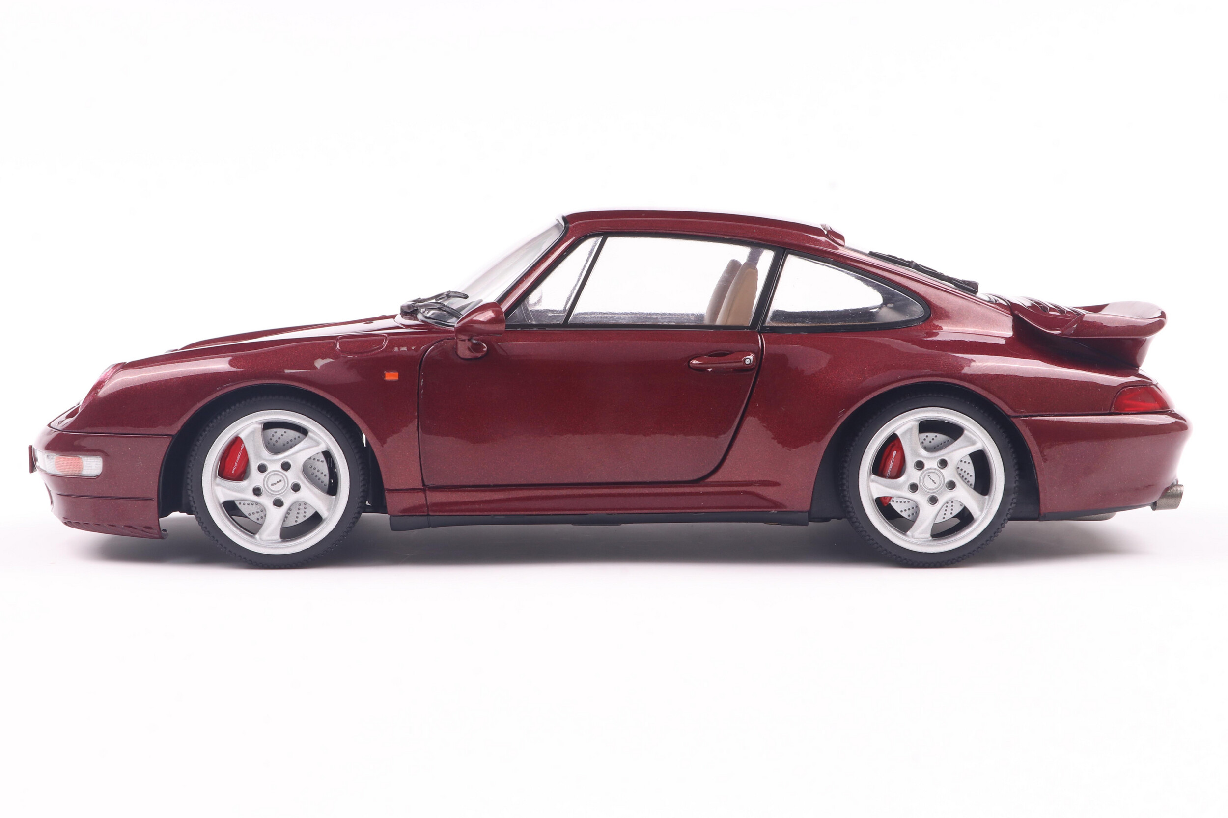 Porsche 911 (993) Turbo - Arena Red - 1997 - Solido