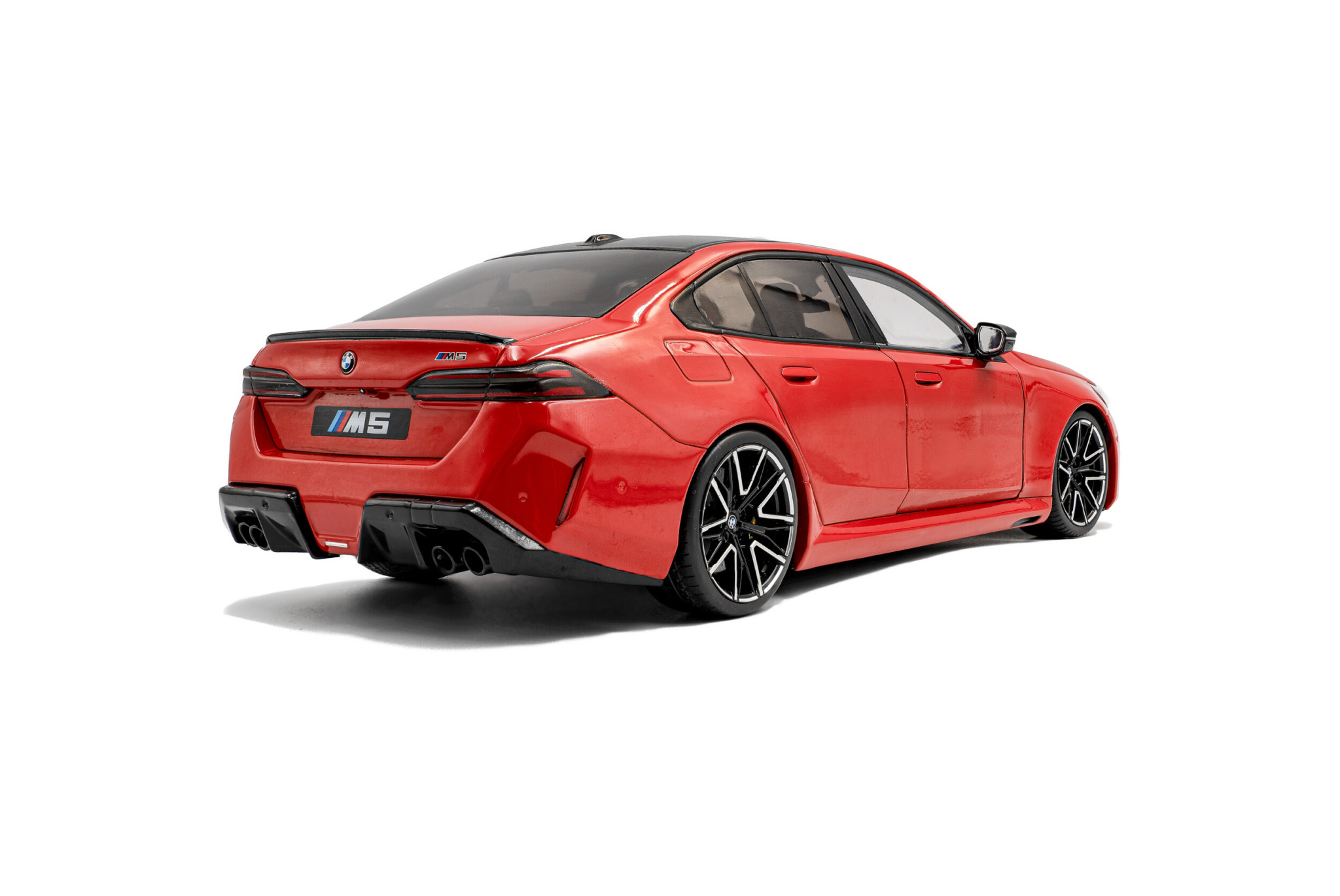 BMW M5 - FIRE RED - 2025 - Solido
